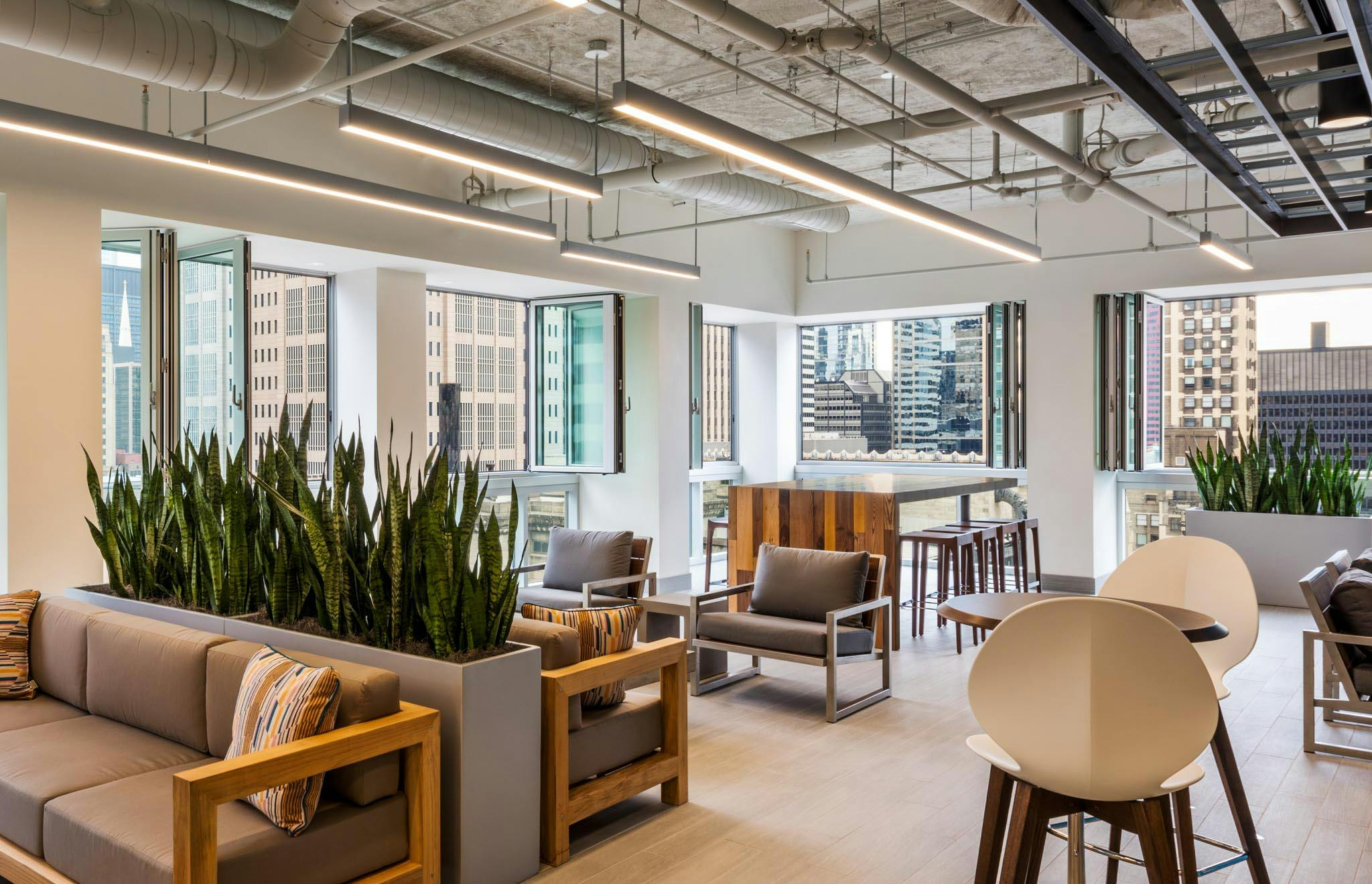 Workplace Design: Amenities Floors in Office Buildings | NanaWall